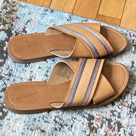 Universal Thread | Shoes | Universal Threads Goods Co Sandals | Poshmark